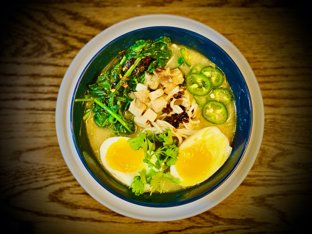 Ramen bowl recipe for vegetarians – with a savory touch – Mellow Masala