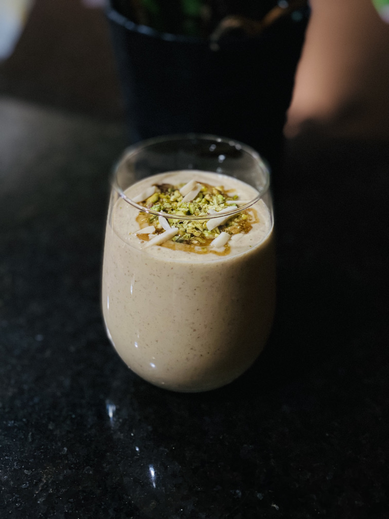Power Milkshake with fruits and nuts – Mellow Masala